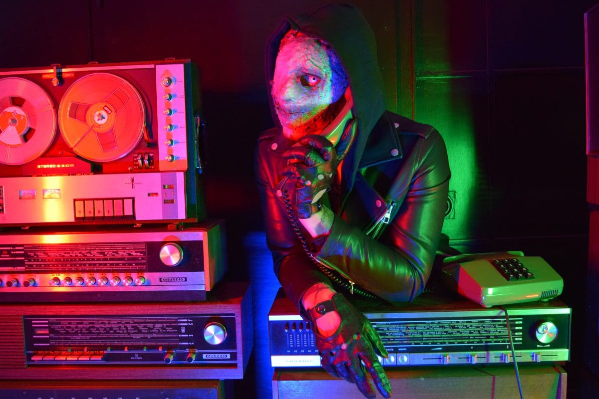 Spanish electro pop act Mental Exile returns with 'Inferno Hotline' EP ...