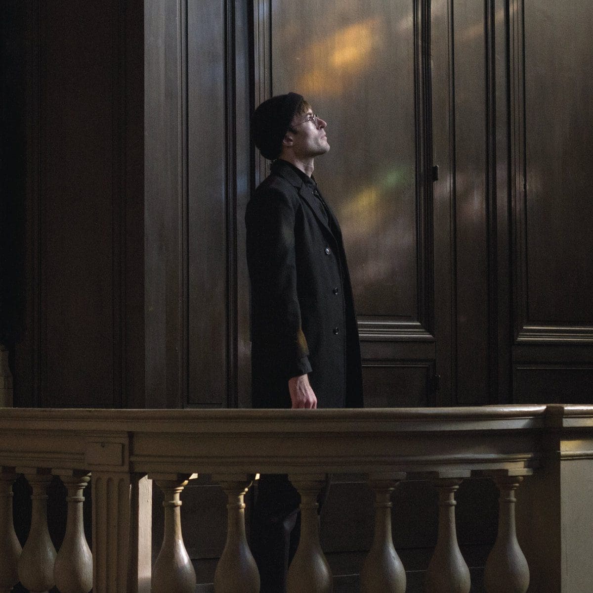 French dark wave artist Sydney Valette releases new album 'Home Alone ...