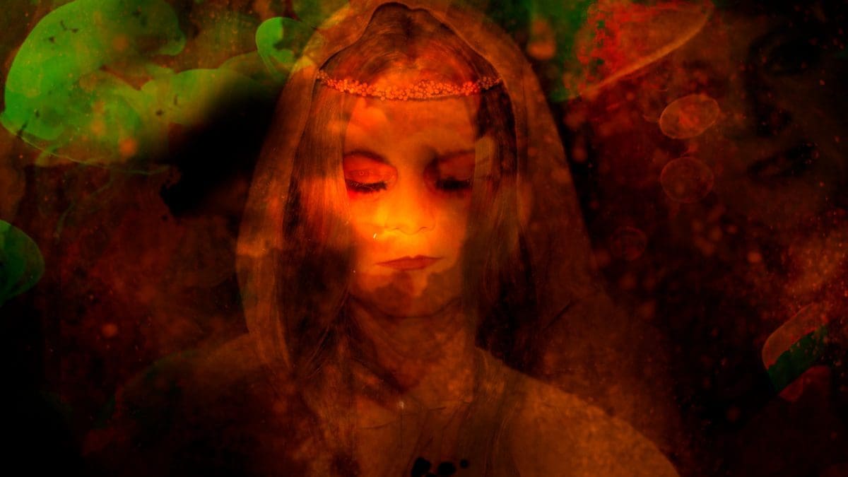 Former Requiem In White/Mors Syphilitica vocalist, Lisa Hammer reissues debut album 'Dakini ...