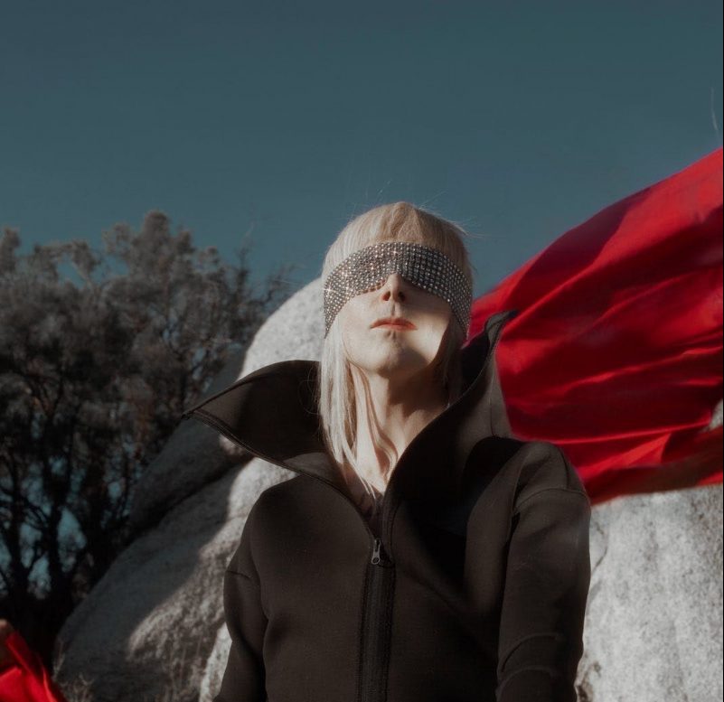 IAMX’s latest single ‘Fault Lines’ is out today - SIDE-LINE MAGAZINE