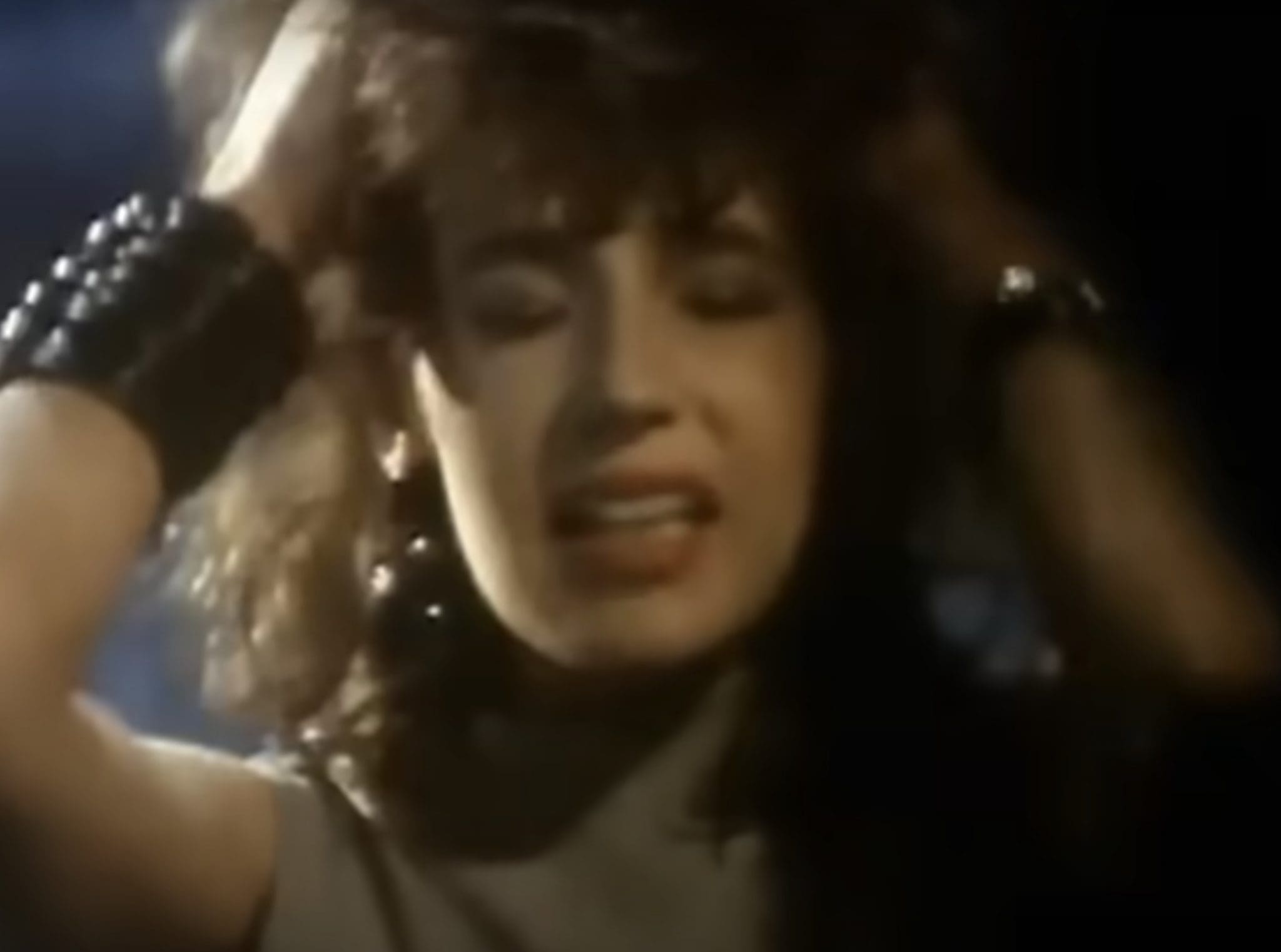 Frontwoman Bea Van der Maat from Belgian Belpop act Won Ton Ton is no more