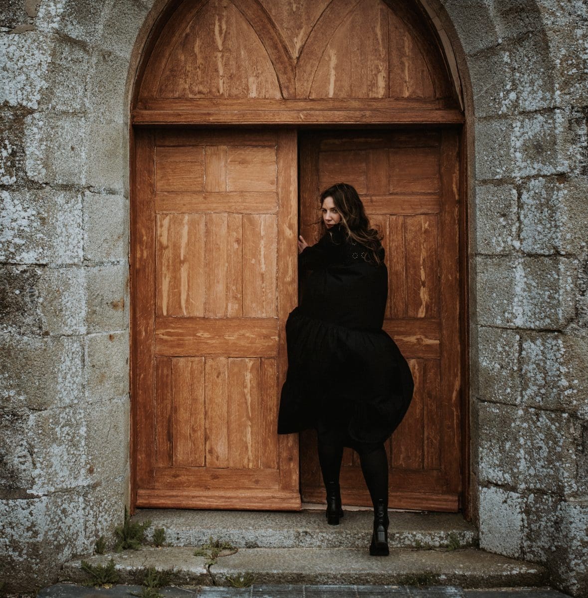 Claire M Singer announces first release in a triptych of albums: 'Saor ...