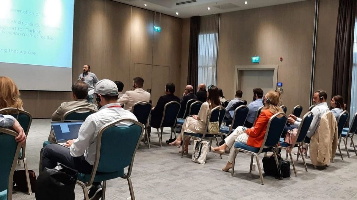 The 8 best audio tour guide system available now for you