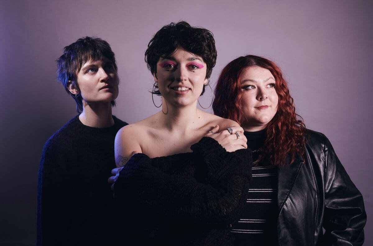 Post-punk trio Adwaith drop 4 new tracks ahead of new album